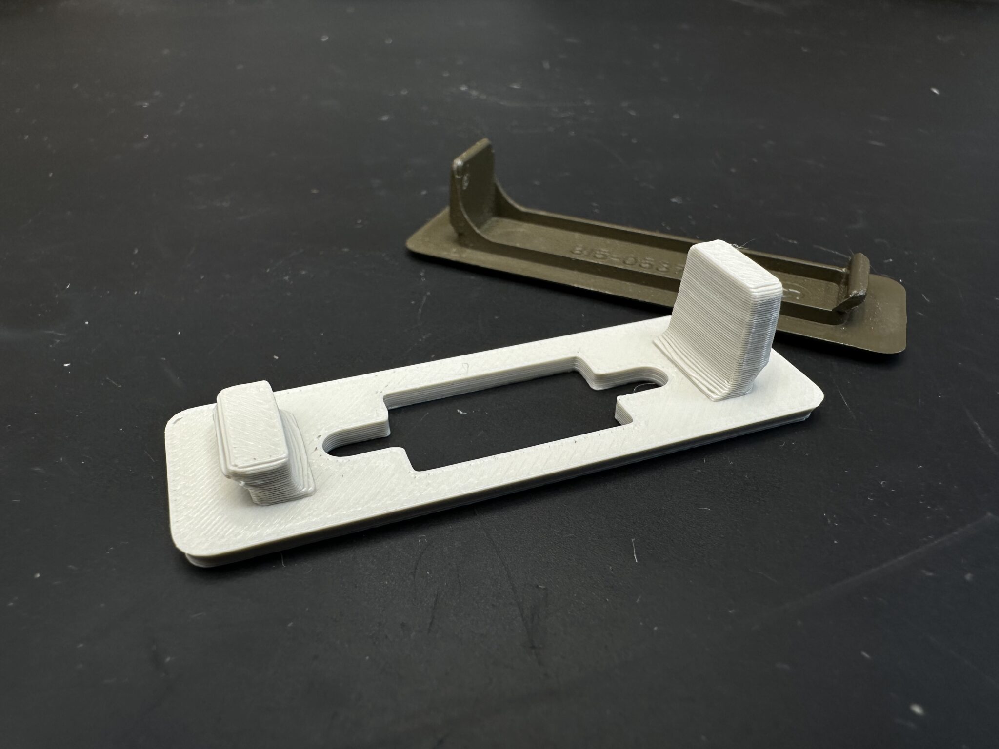 Apple //e DB25 Back Plate with DB9 Opening - Joe's Computer Museum